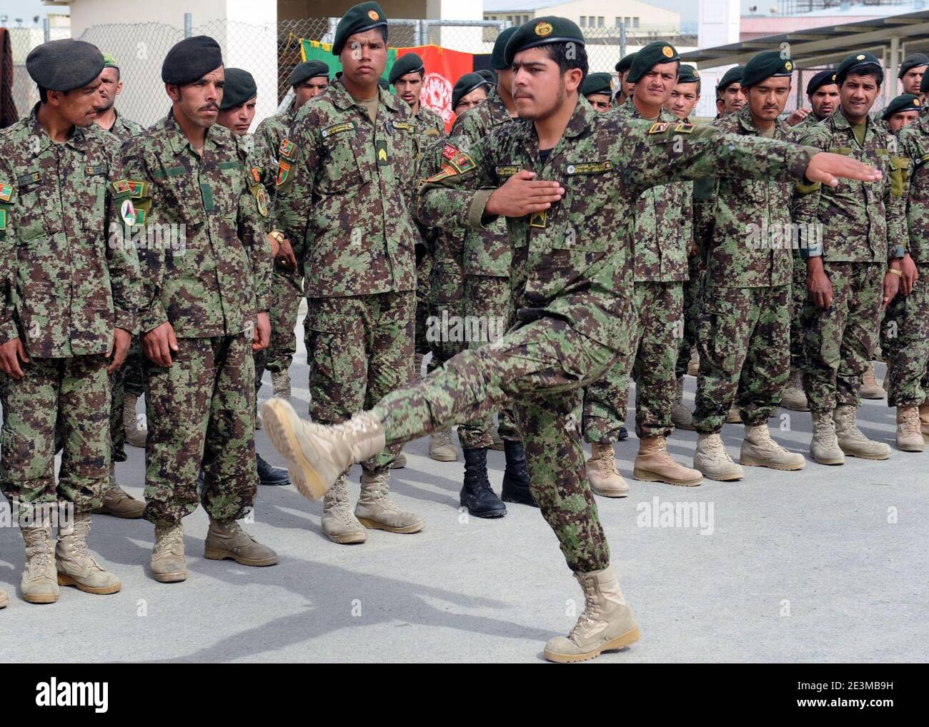 Graduation marching hi-res stock photography and images - Alamy