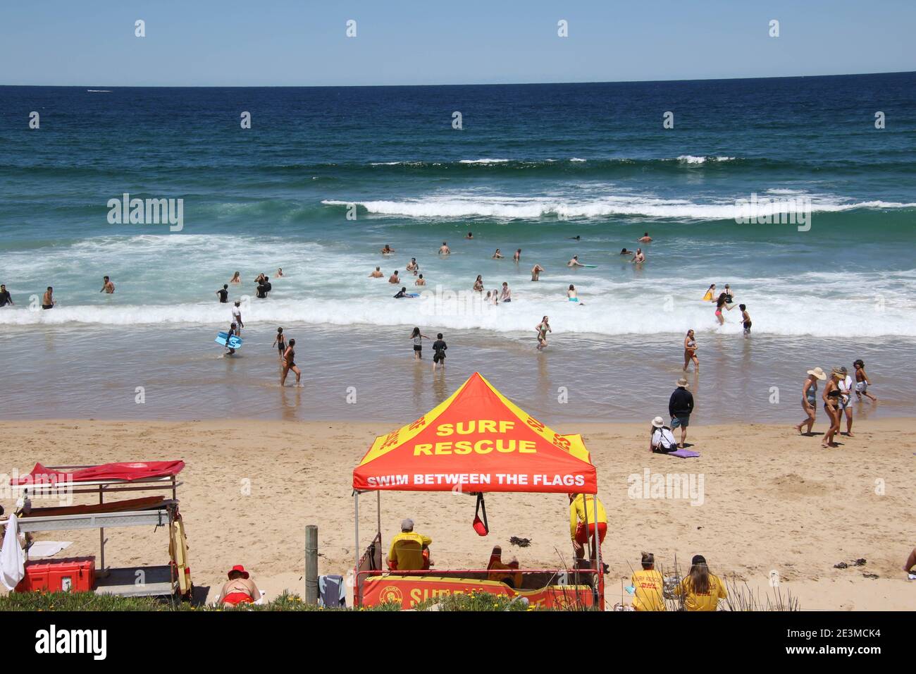 Surf rescue sydney beach hi-res stock photography and images - Alamy