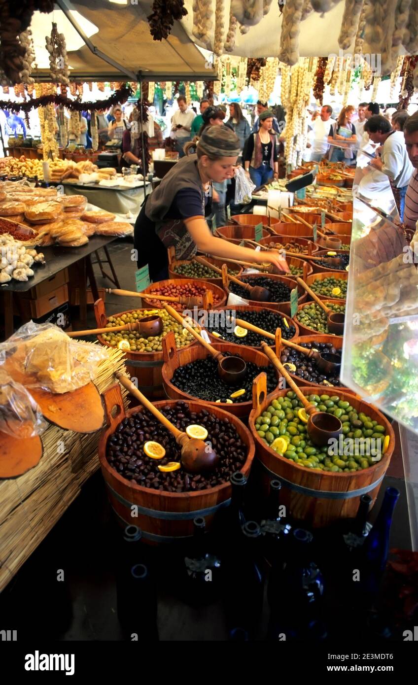 Market viktualien hi-res stock photography and images - Alamy