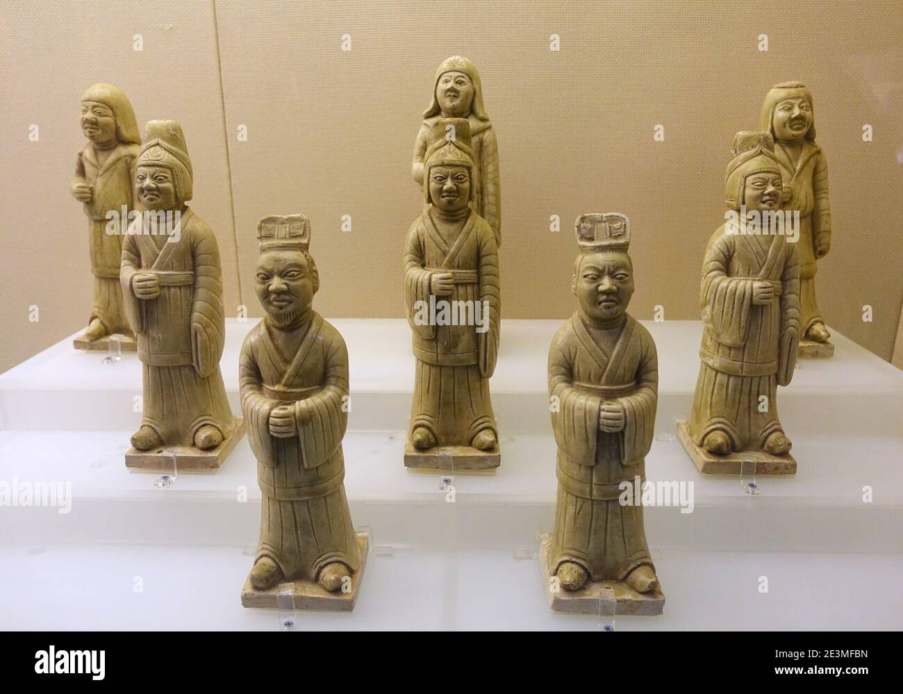 Male entourage, China, from a tomb in Fuma, Wanzhou, Chongqing, Tang ...