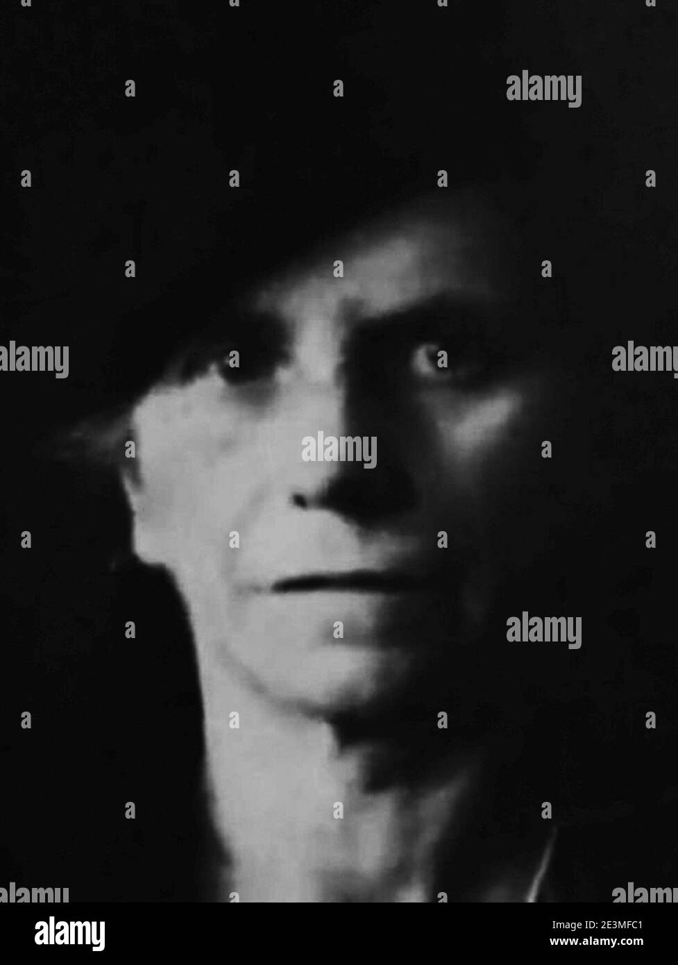 1879 1942 hi-res stock photography and images - Alamy