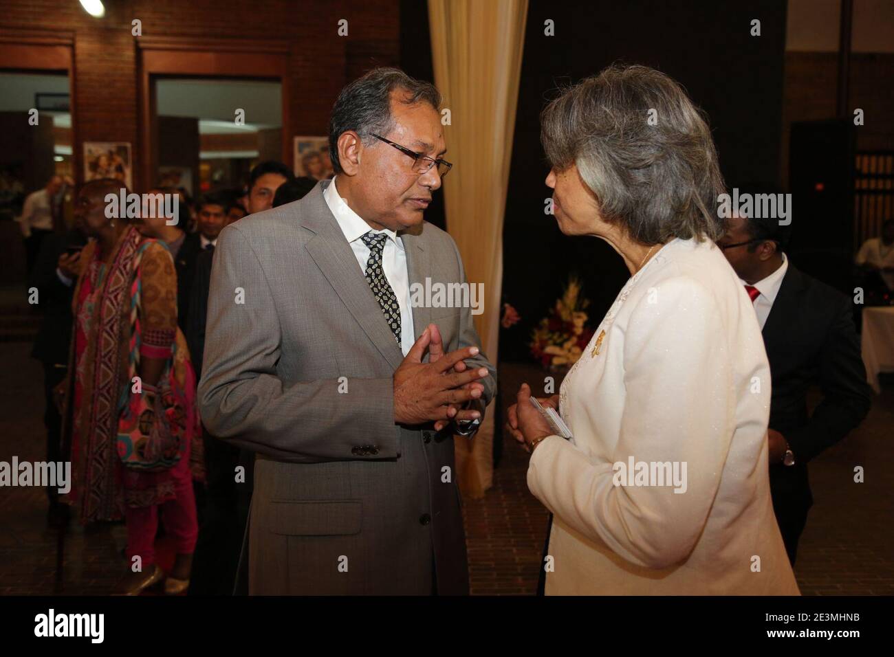 Marcia Bernicat and Asaduzzaman Ripon 35710988356 Stock Photo - Alamy