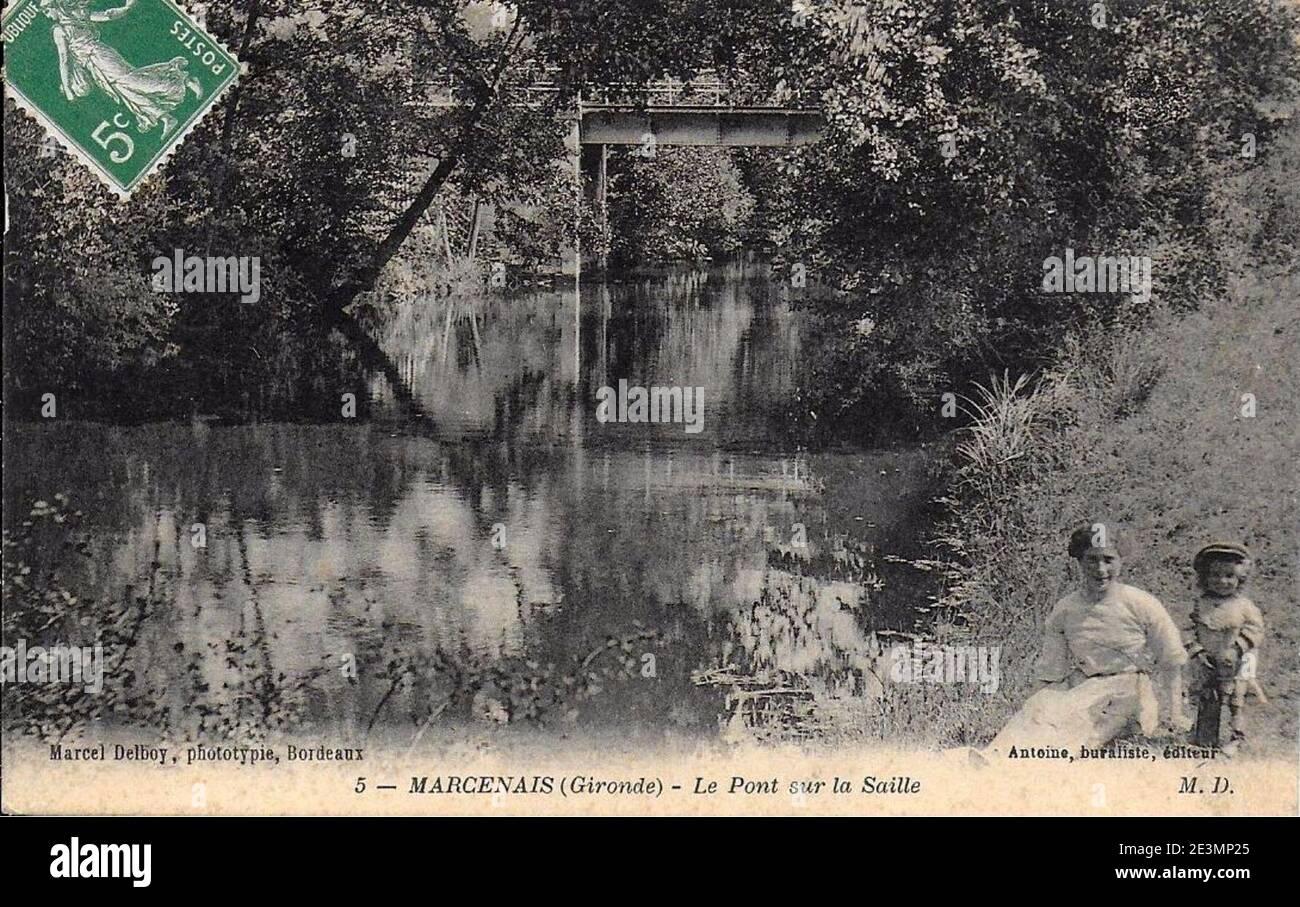 Marcenais - Le pont sur la Saye Stock Photo - Alamy