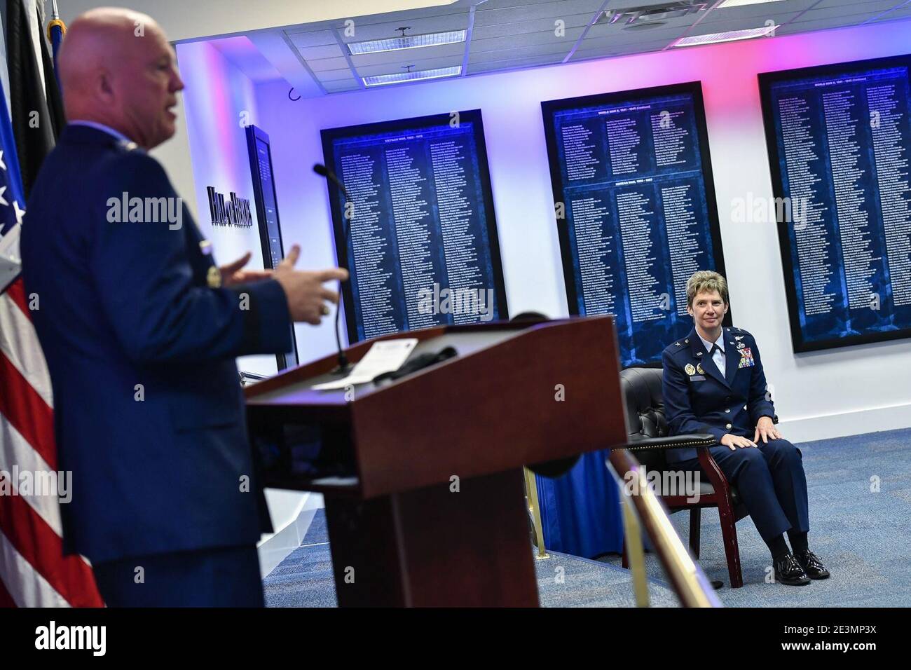 Lauderback hi-res stock photography and images - Alamy