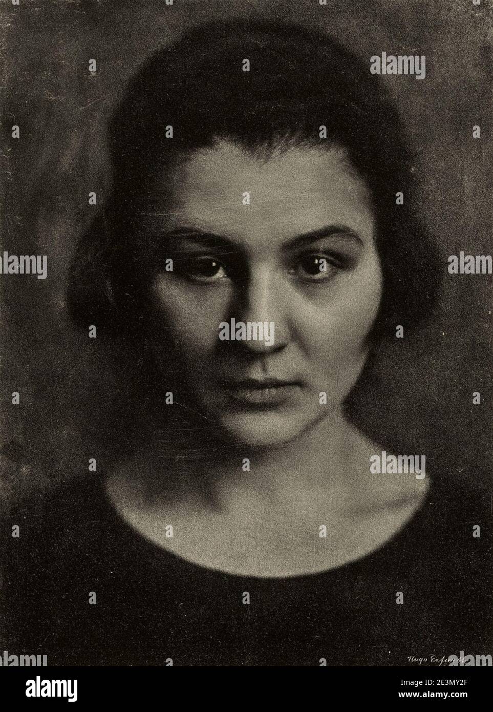 Martha Dix by Hugo Erfurth 1922 Stock Photo - Alamy