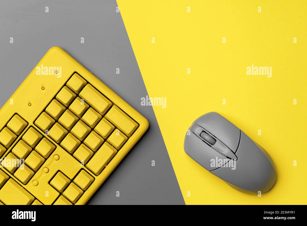 Equipment technologies mouse hi-res stock photography and images - Alamy