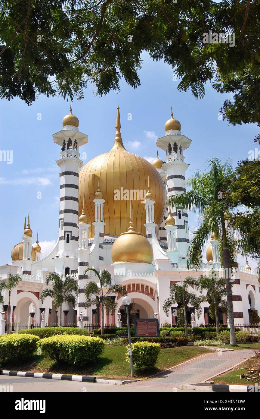 Ubudiah Mosque at Kuala Kangsar, Perak, Malaysia Stock Photo - Alamy