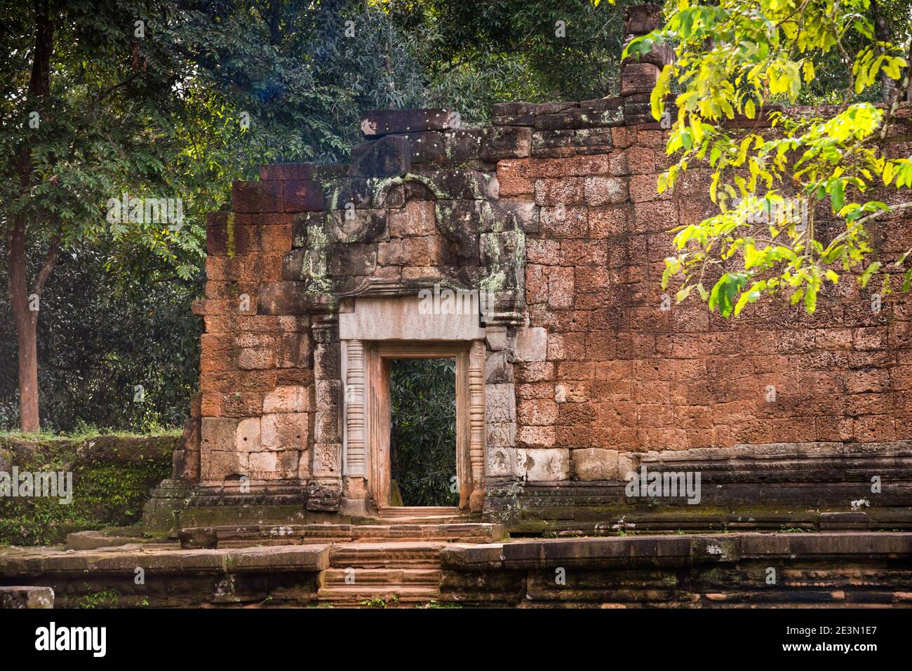Classic khmer architecture hi-res stock photography and images - Alamy