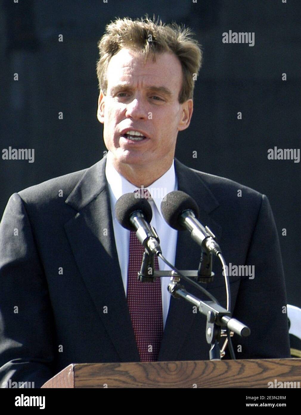 Mark Warner during the Commissioning Ceremony for the VIRGINIA (SSN 774 ...