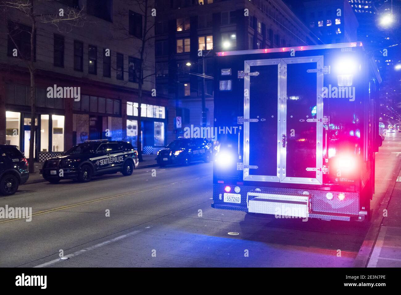 Police negotiation team hi-res stock photography and images - Alamy