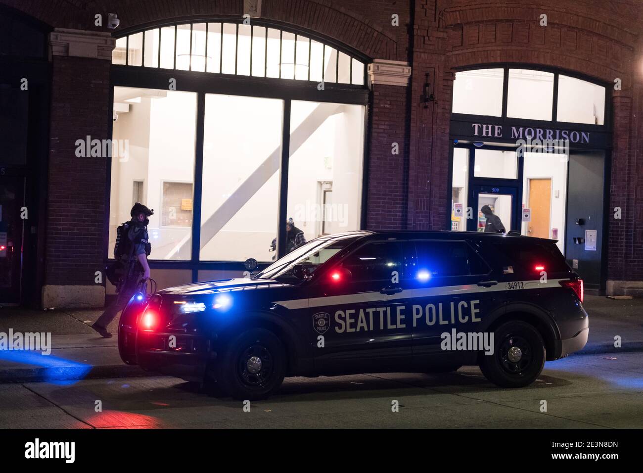 Swat team house hi-res stock photography and images - Alamy