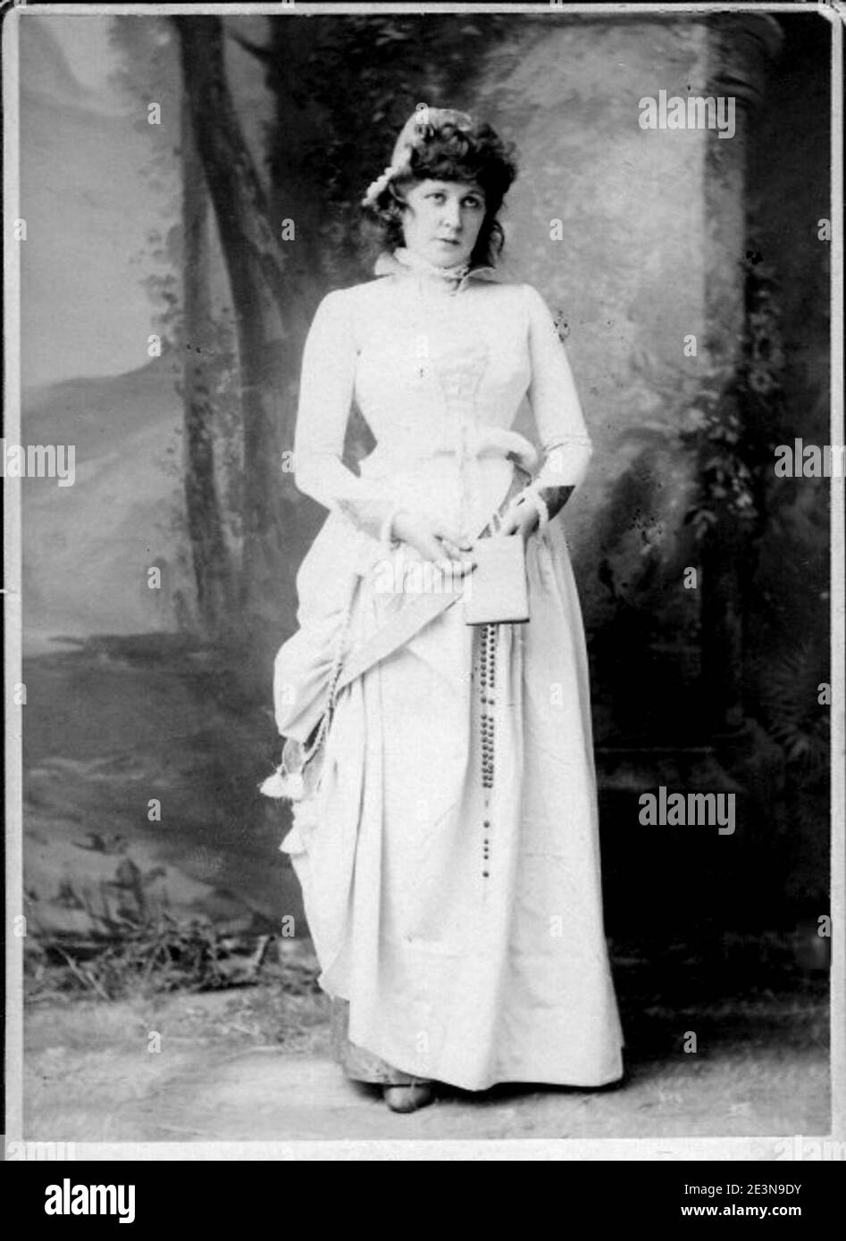 Marie wainwright hi-res stock photography and images - Alamy