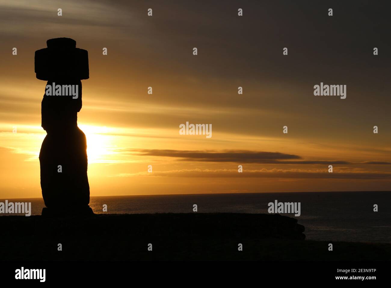 Moai at sunset, Easter Island, Rapa Nui, Polynesia, Chile, South ...