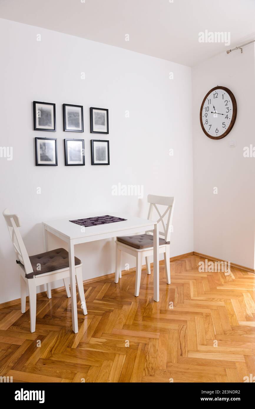 Modern lunch room hi-res stock photography and images - Alamy