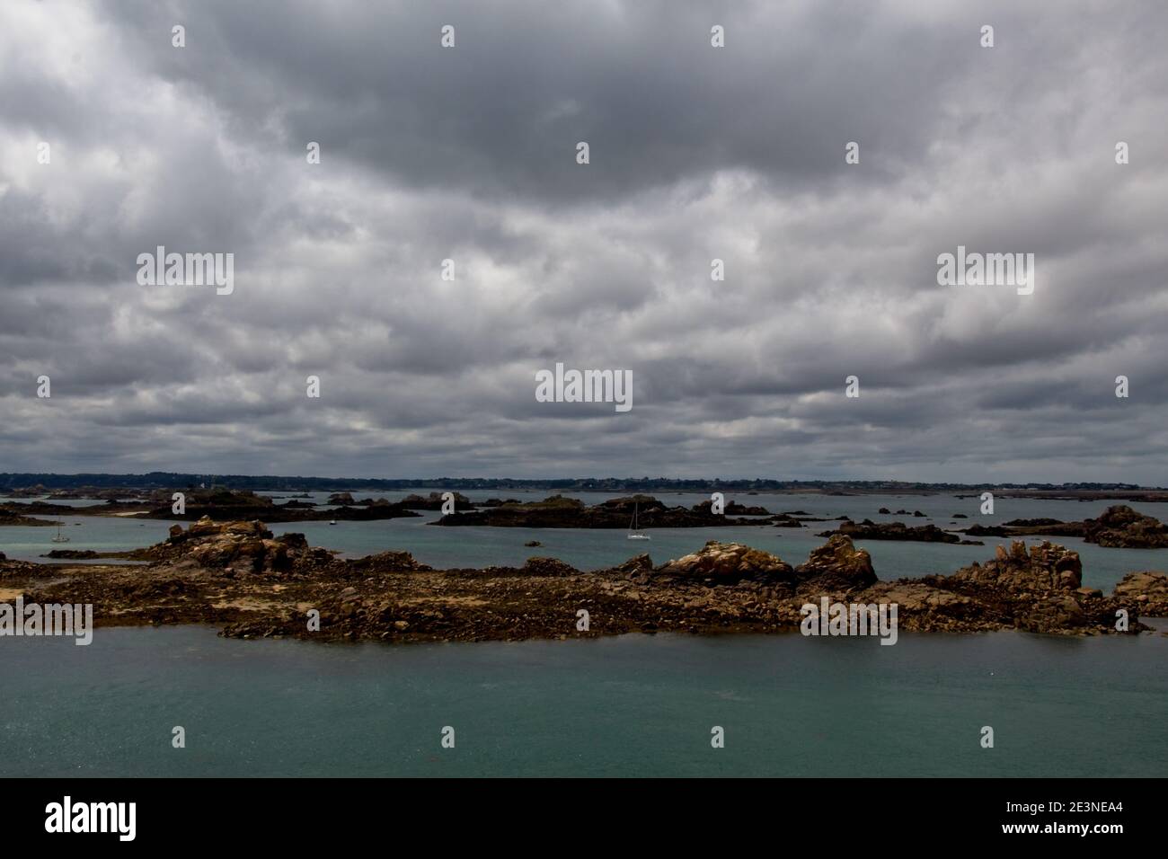 Wide view dramatic sea sunrise hi-res stock photography and images - Alamy