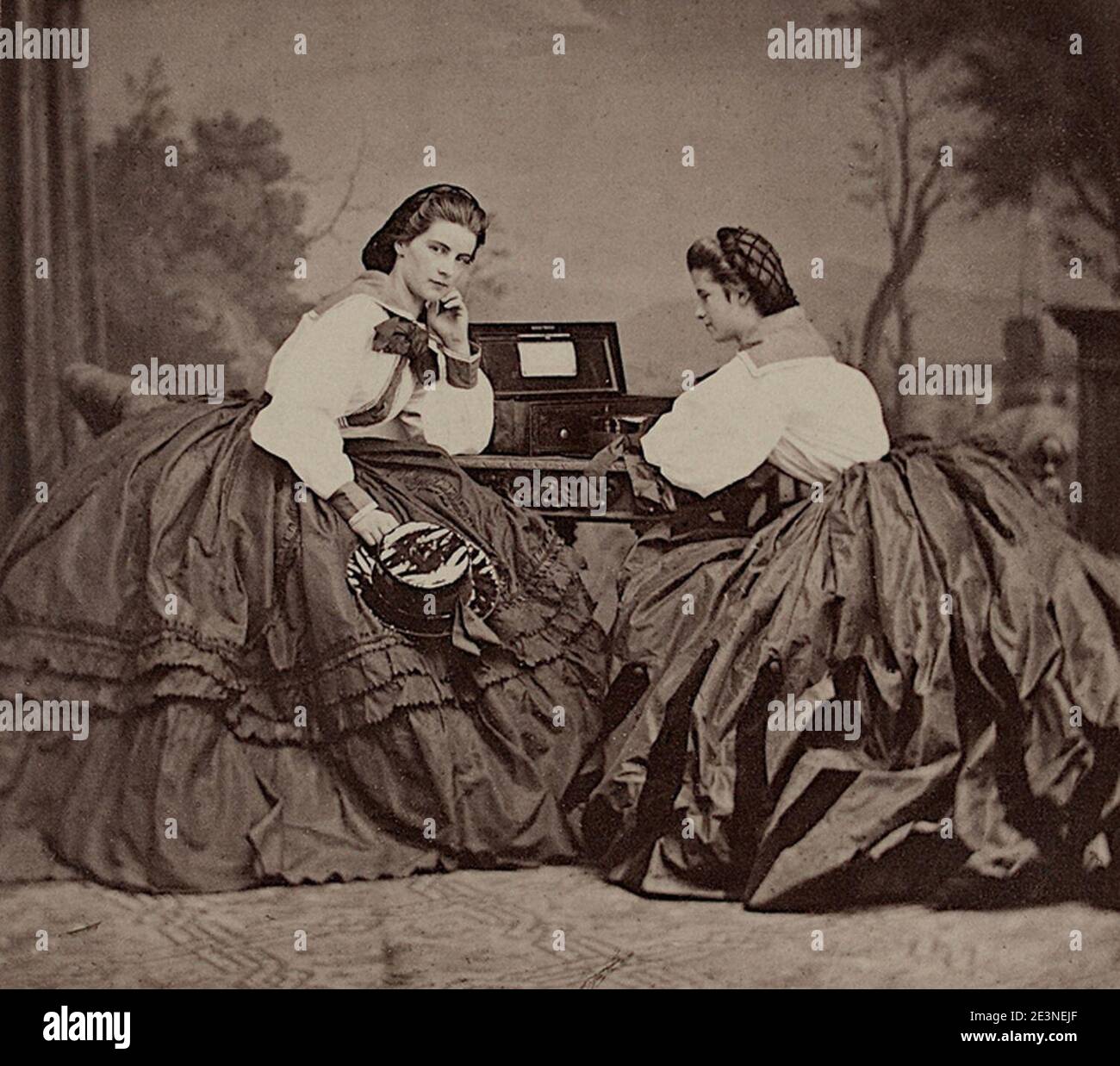 Maria Sofia and little sister Mathilde Stock Photo - Alamy