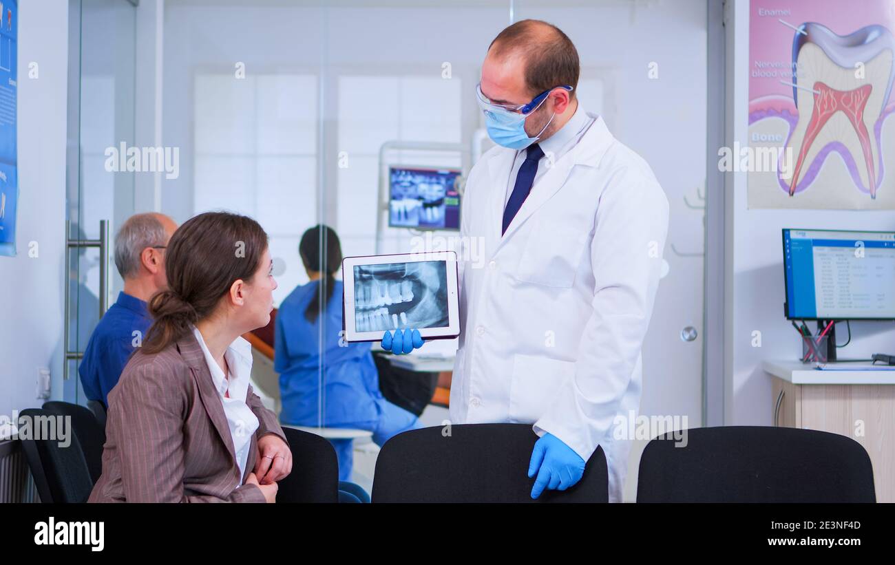 Crowded waiting room hospital hi-res stock photography and images - Alamy
