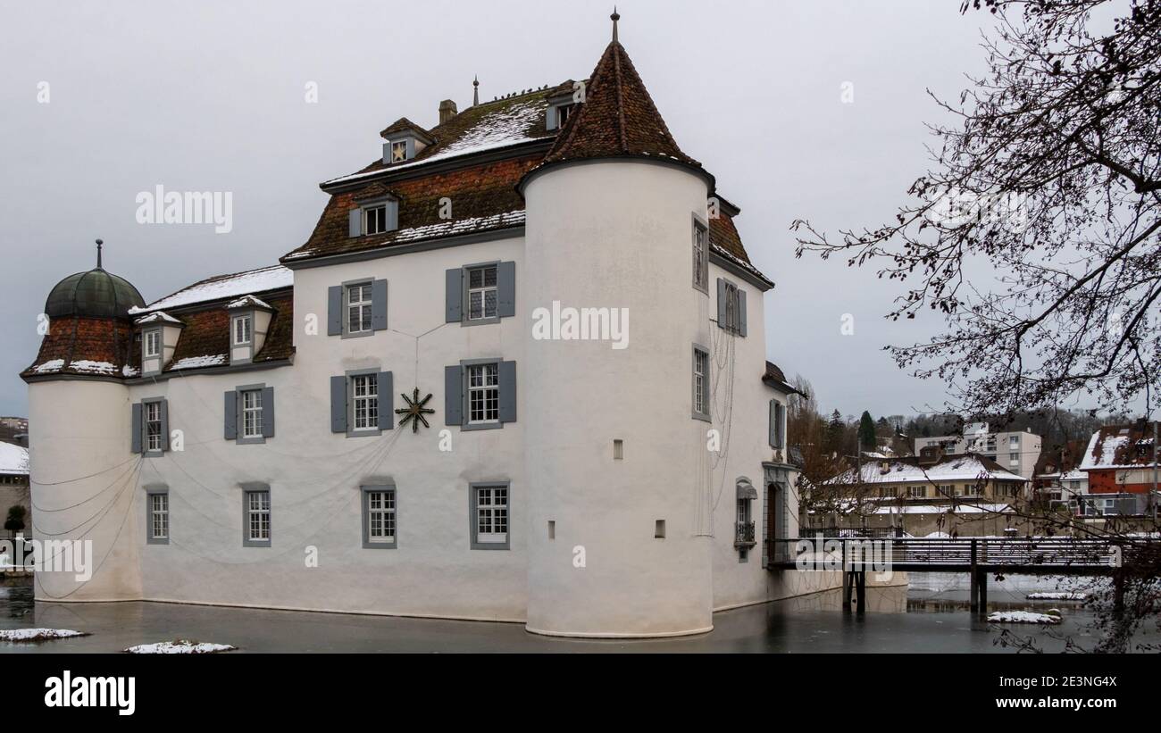 View of moated castle with wooden bridge Stock Photo - Alamy