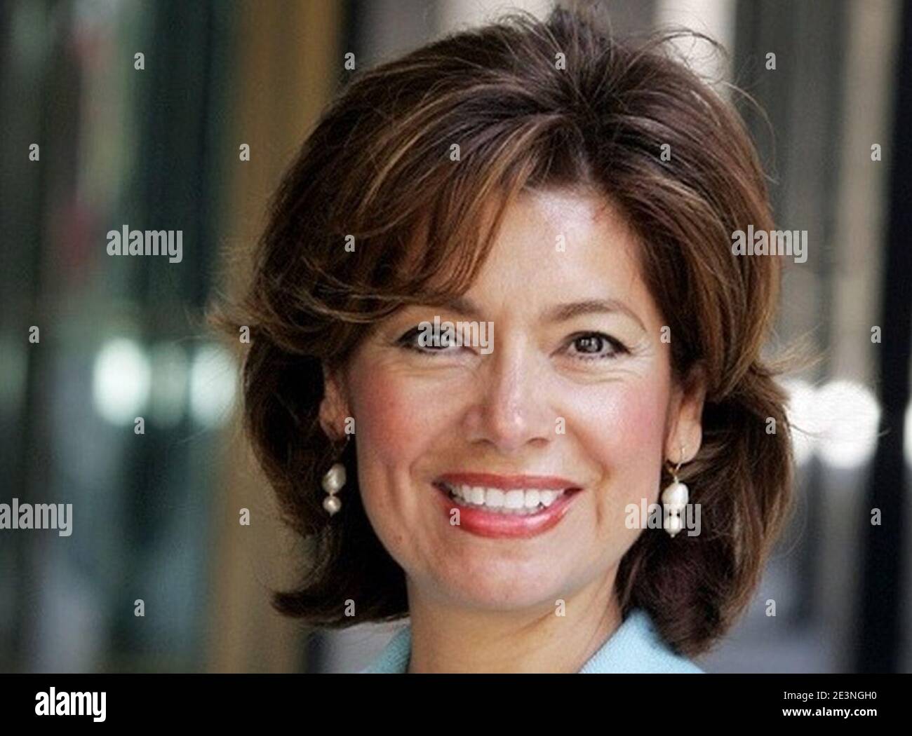 Maria Contreras-Sweet official portrait (cropped) (cropped Stock Photo ...