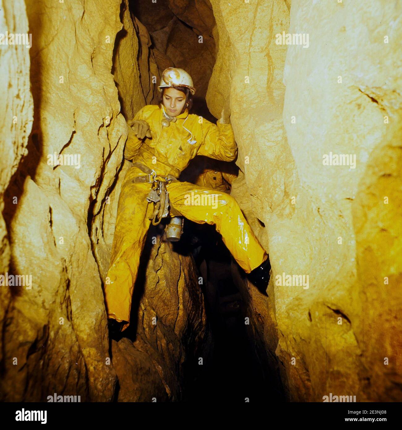 Cavers explore The Salamander Cave, Mejannes-le-Clap, Gard, France ...