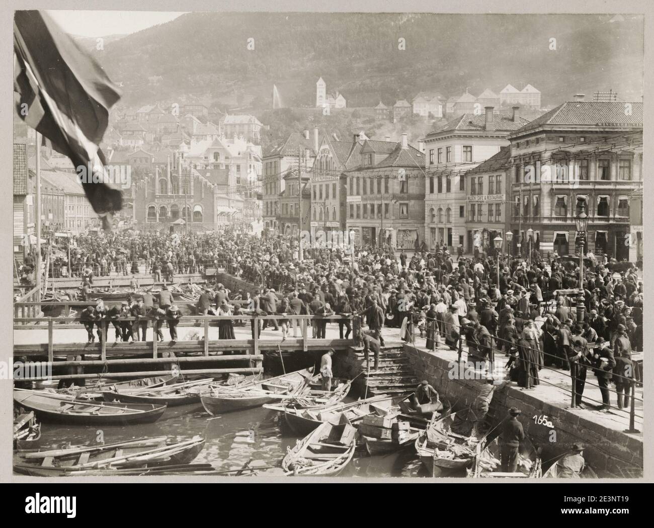 Vintage c.1900 photograph: fish market in Bergen, Norway Stock Photo ...