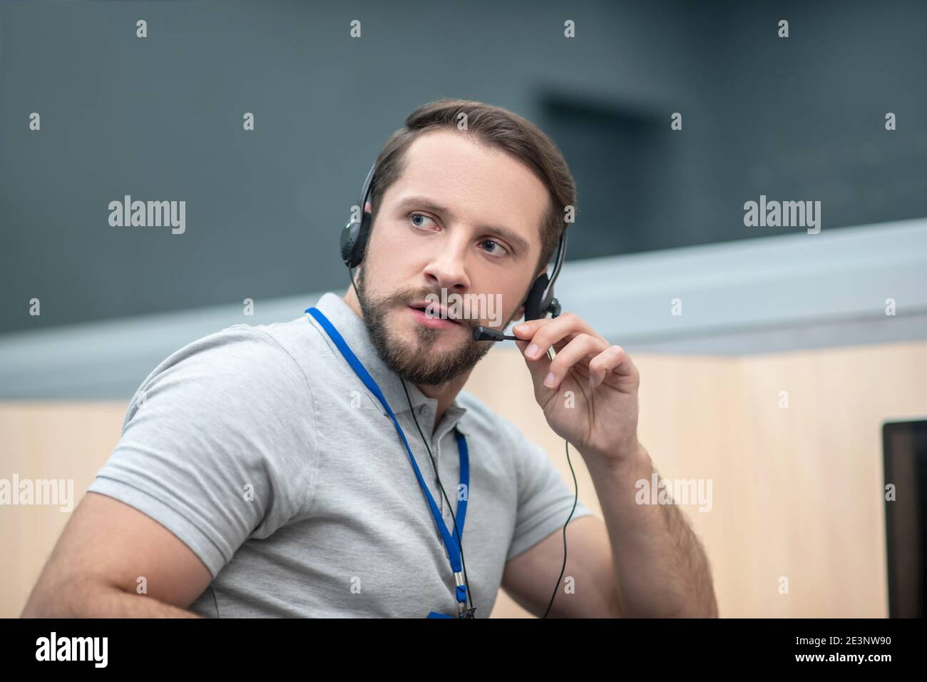 Speaking microphone close up hi-res stock photography and images - Alamy