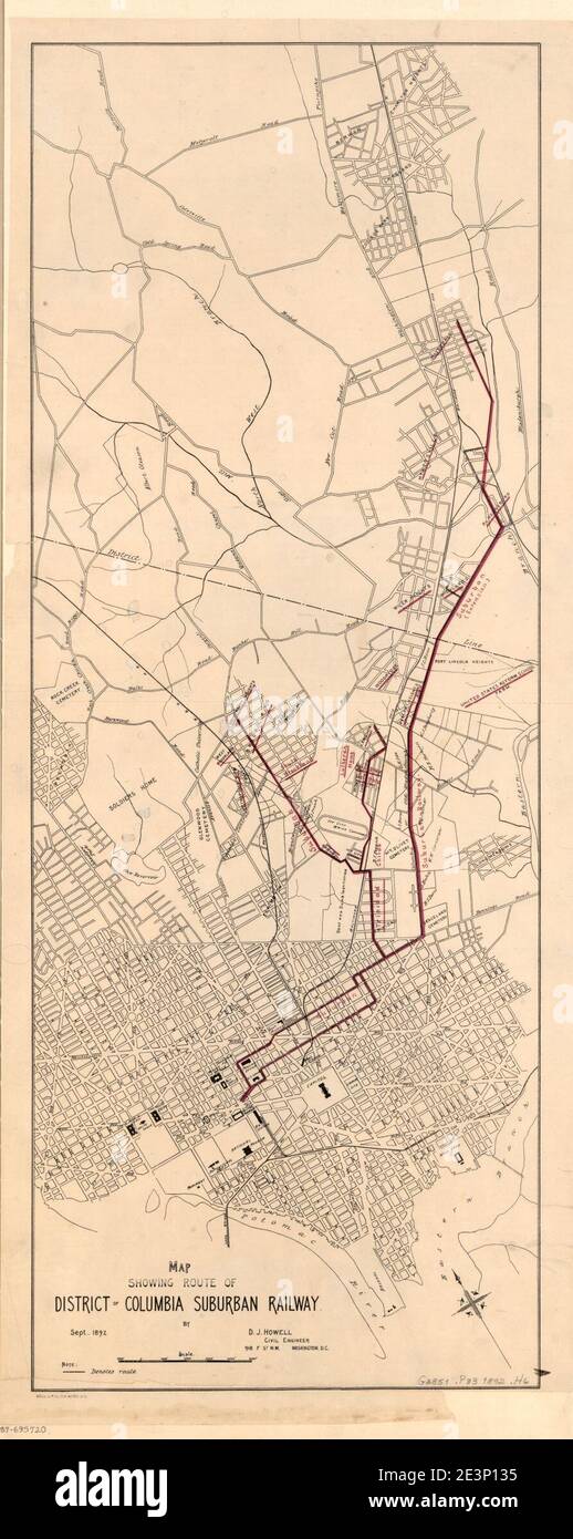 District railway map hi-res stock photography and images - Alamy