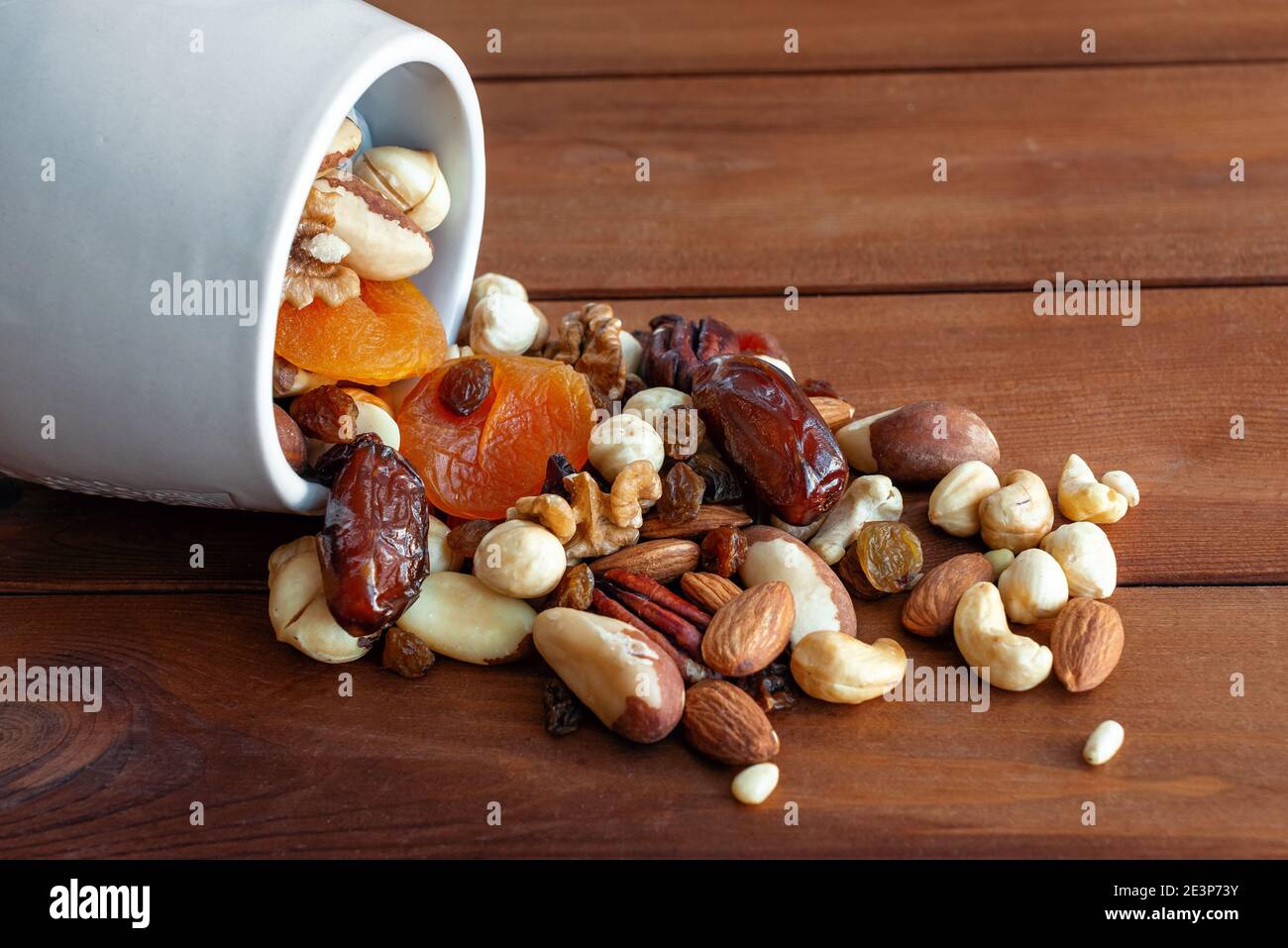 Scattered dried fruit and nuts hi-res stock photography and images - Alamy