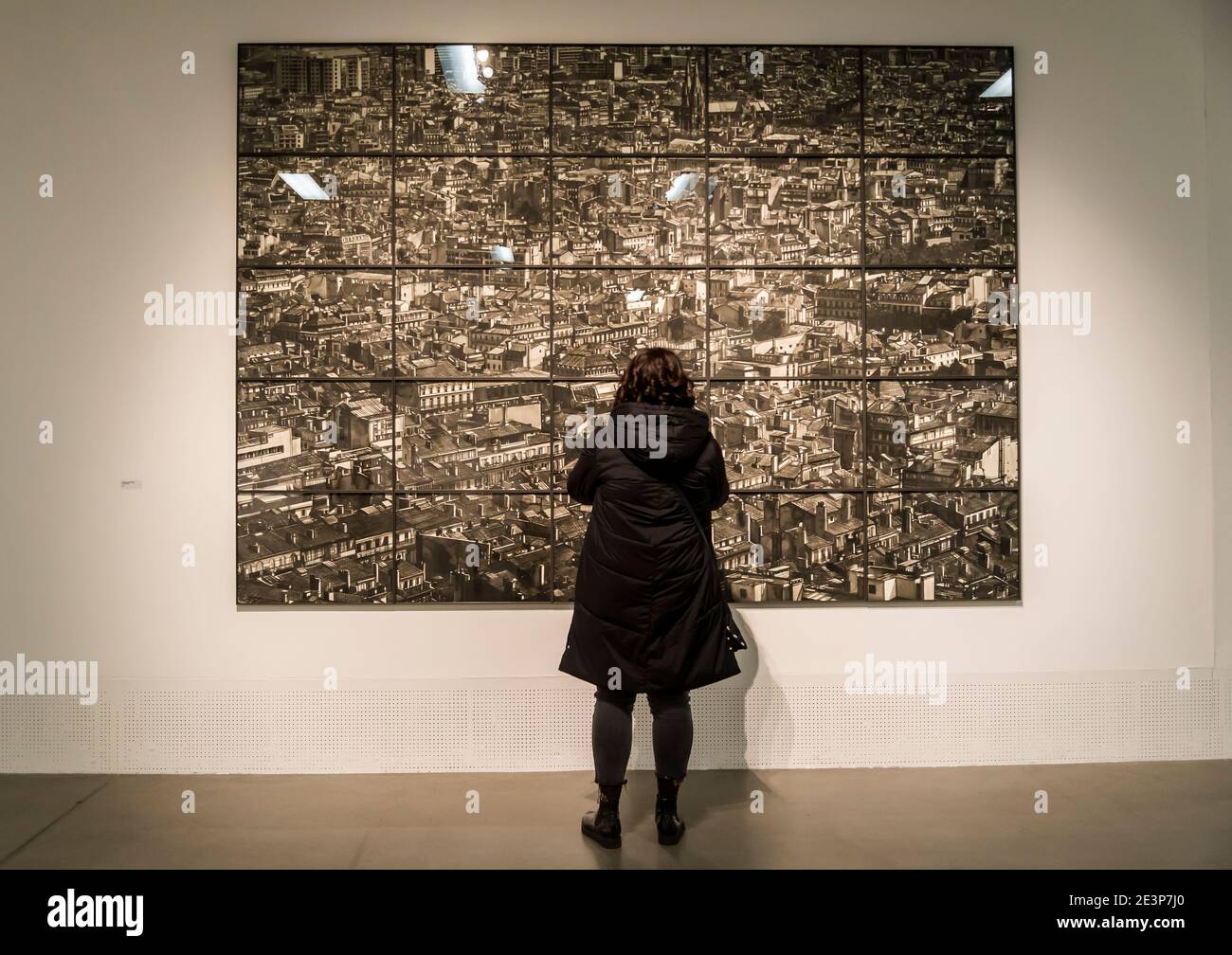 Visitor looking at the painting Quarantine, Marseilles, 2020 at Radenko ...