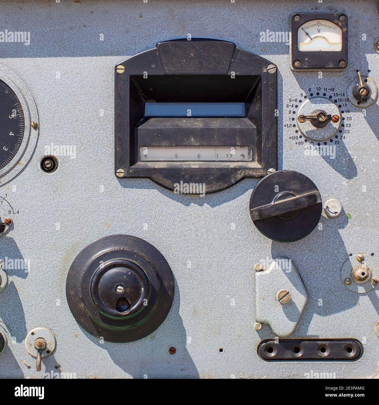 Short Wave Radio High Resolution Stock Photography and Images - Alamy