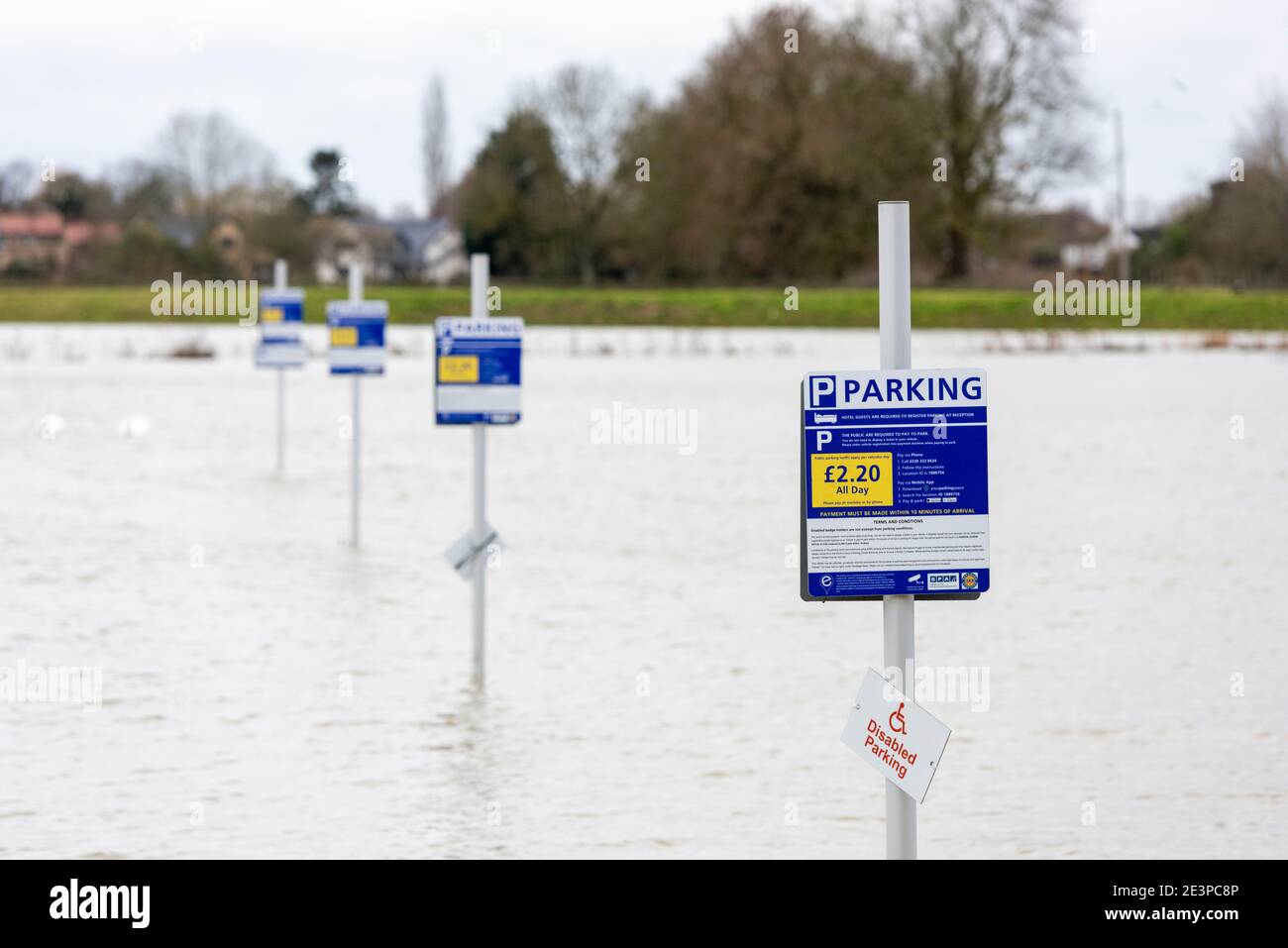 Flooding in st ives cambridgeshire hi-res stock photography and images ...