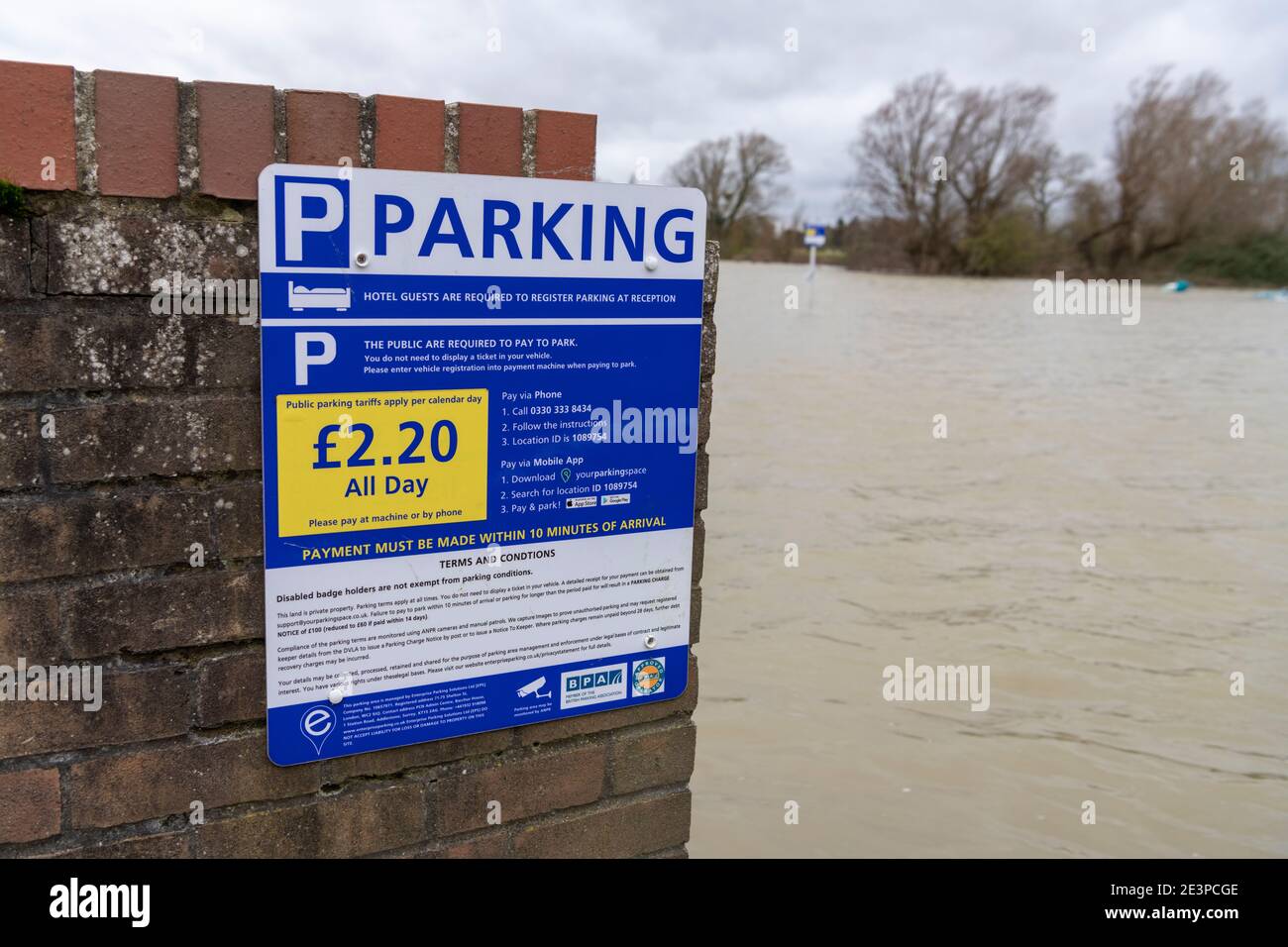Flooding in st ives cambridgeshire hi-res stock photography and images ...