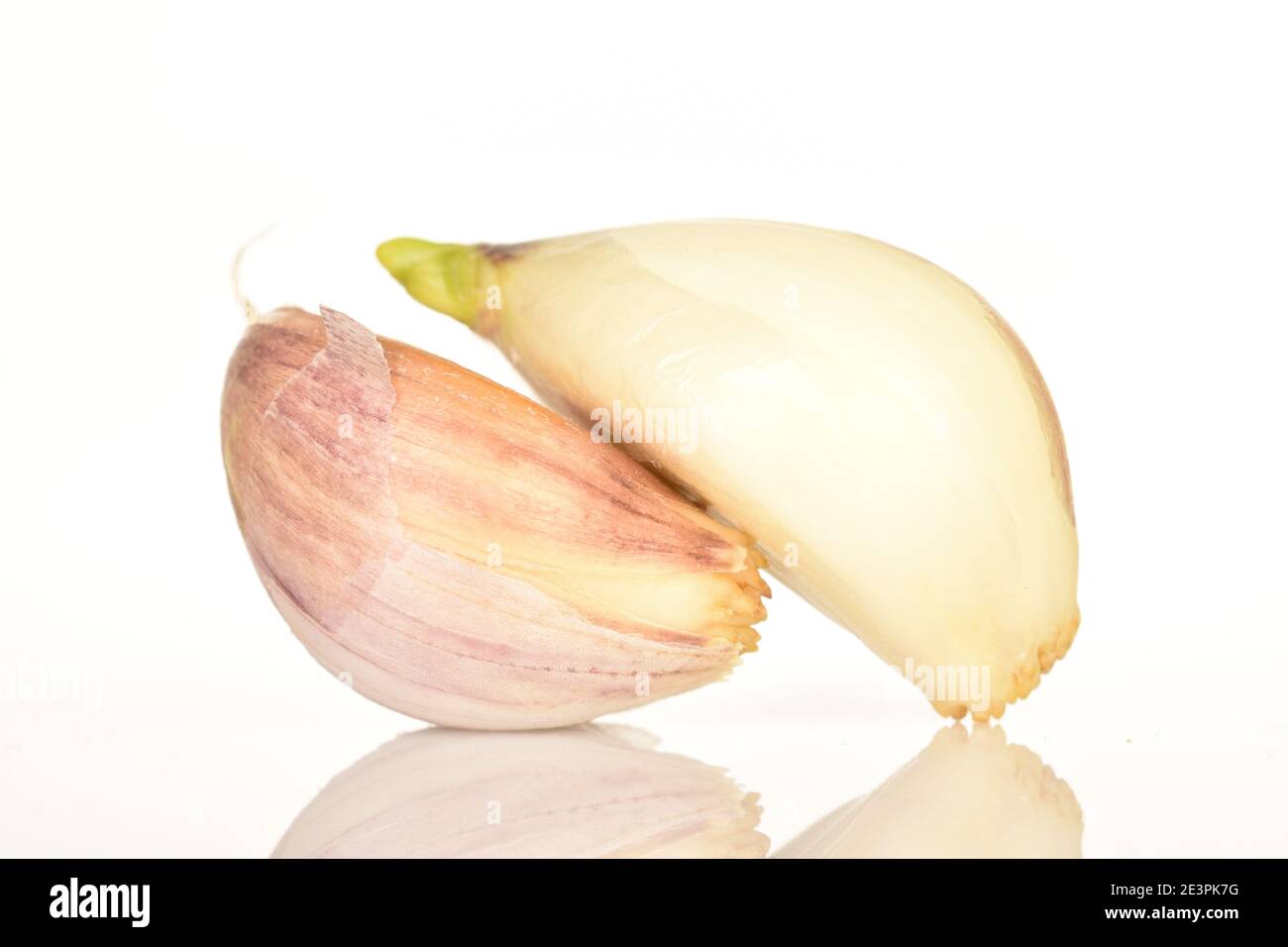 Two cloves hi-res stock photography and images - Alamy