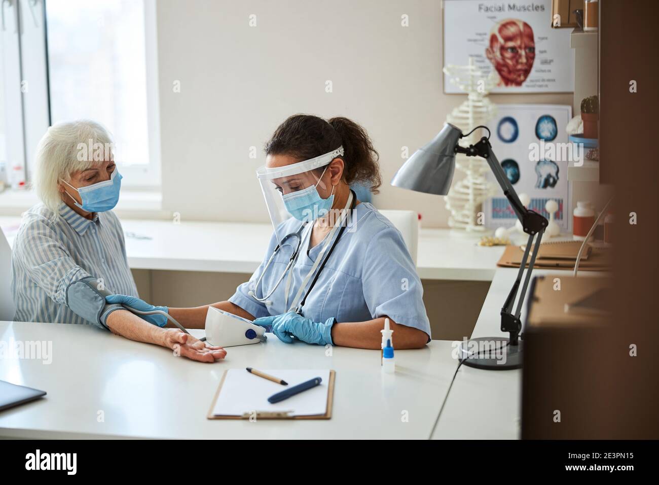 Medical examination gloves pressure hi-res stock photography and images ...