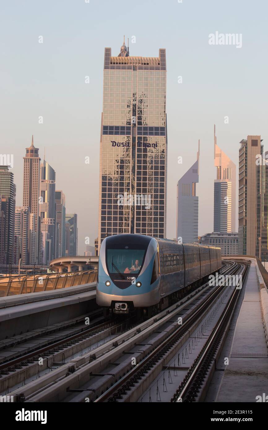 United Arab Emirates, Dubai, Metro line Stock Photo - Alamy