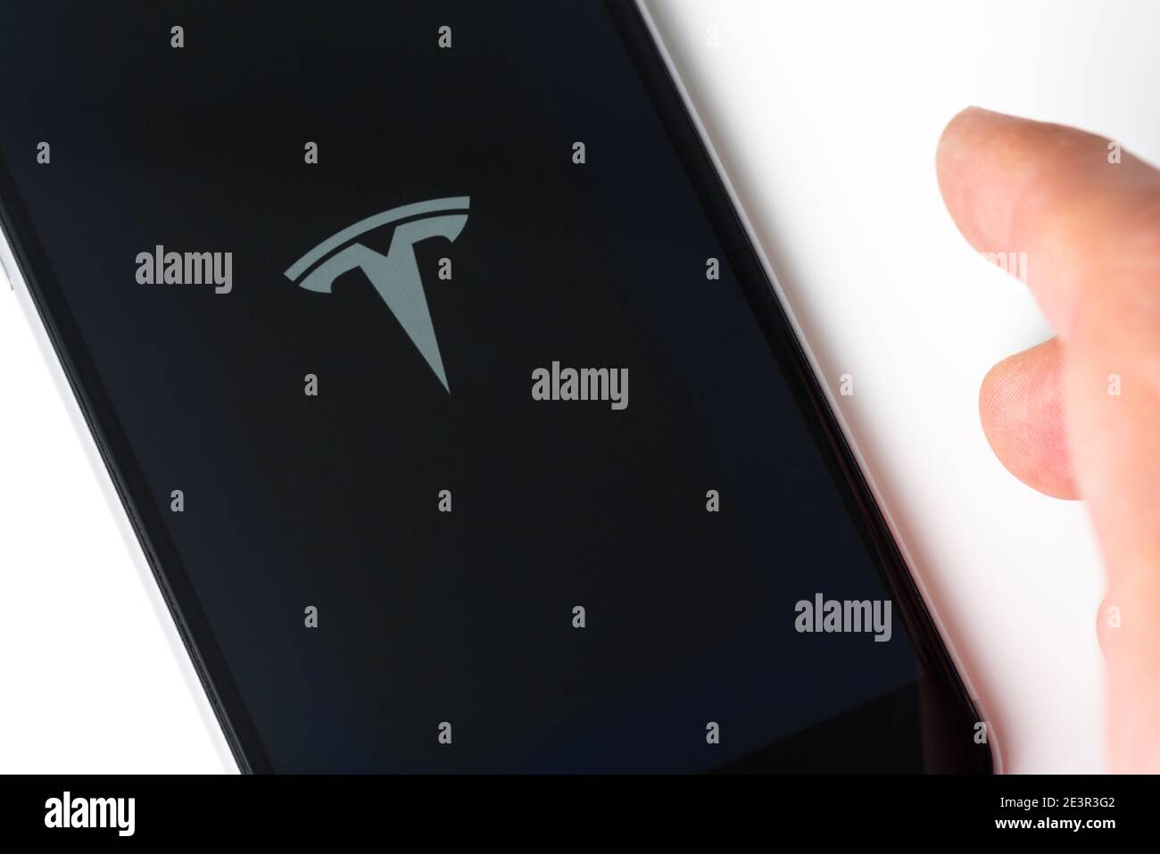 Tesla icon hi-res stock photography and images - Alamy