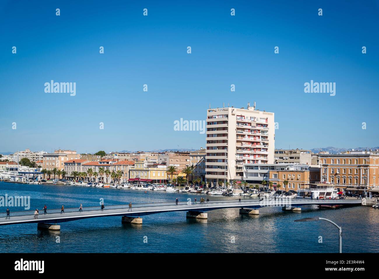 Elevated view of the City Bridge connecting the Old and New town, Zadar ...
