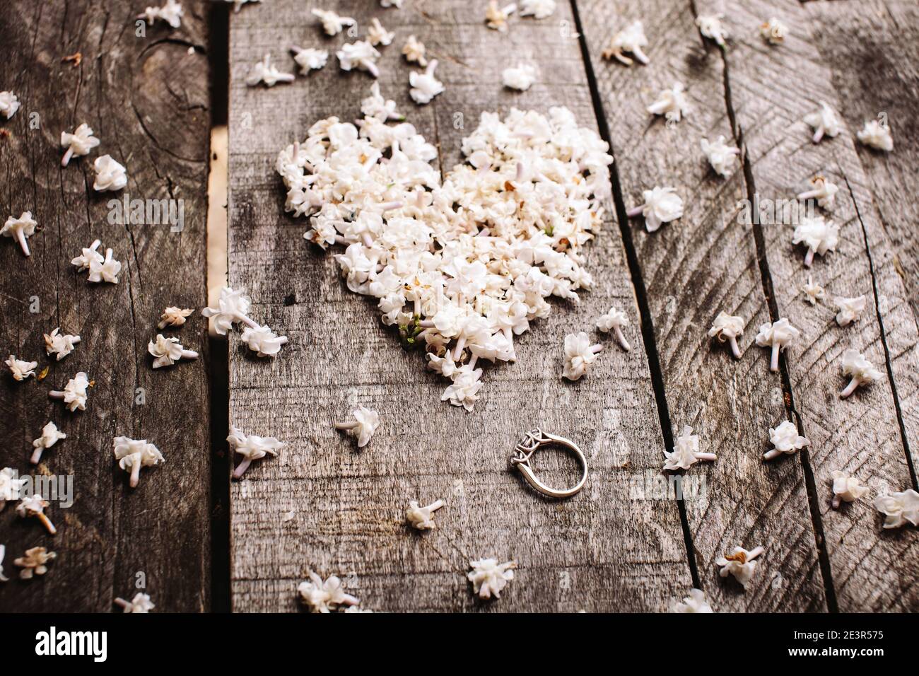 floral heart and engagement ring background Stock Photo - Alamy