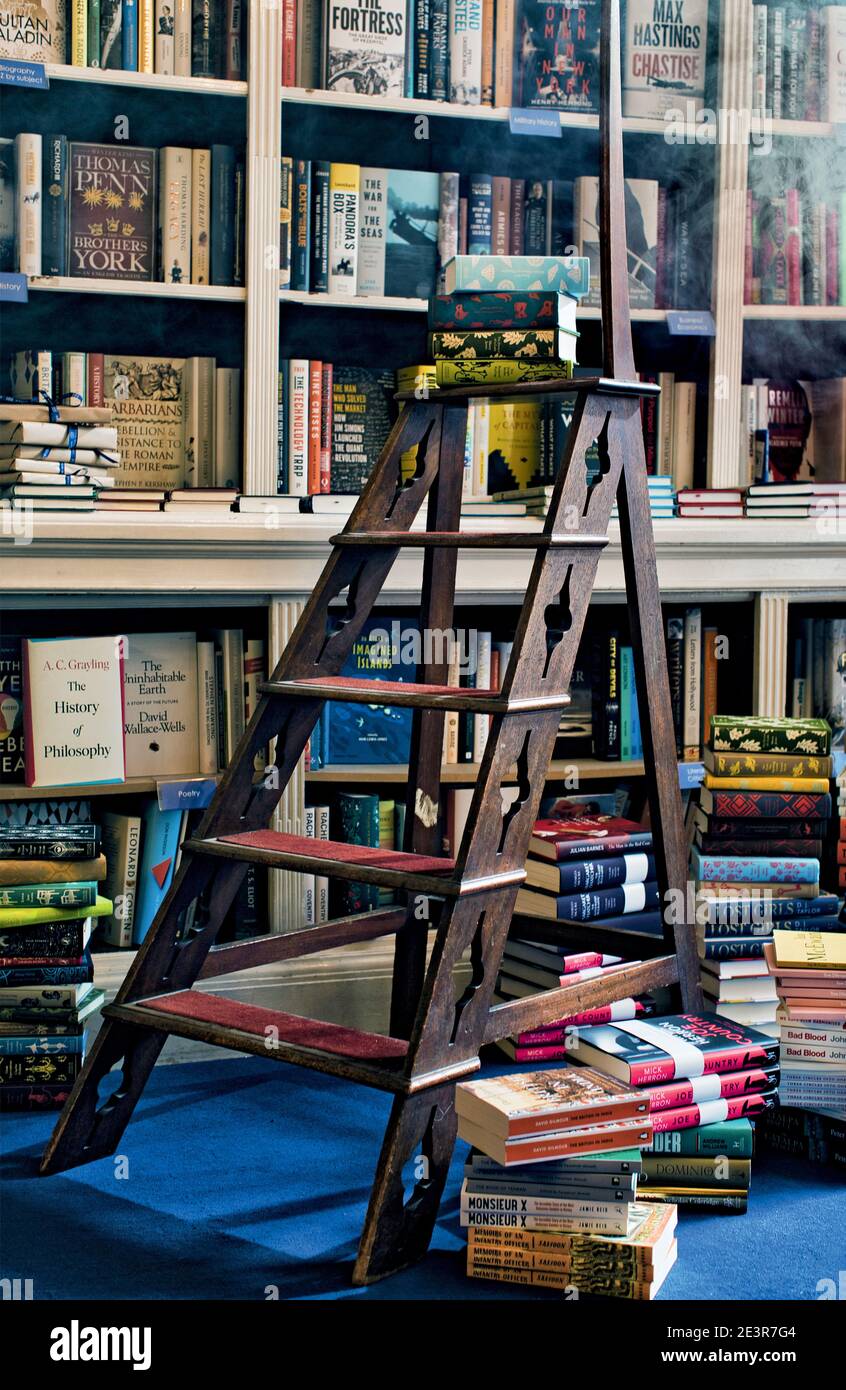 GREAT BRITAN / London / Bookstores / Old fashion stepp ladder at ...