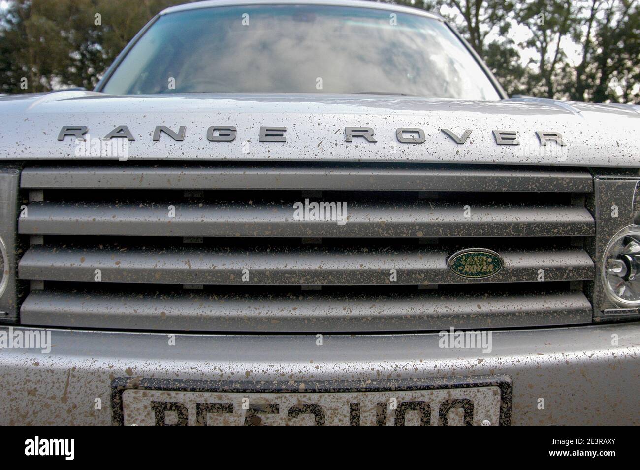 2003 Range Rover L322 British luxury off roader SUV car Stock Photo - Alamy