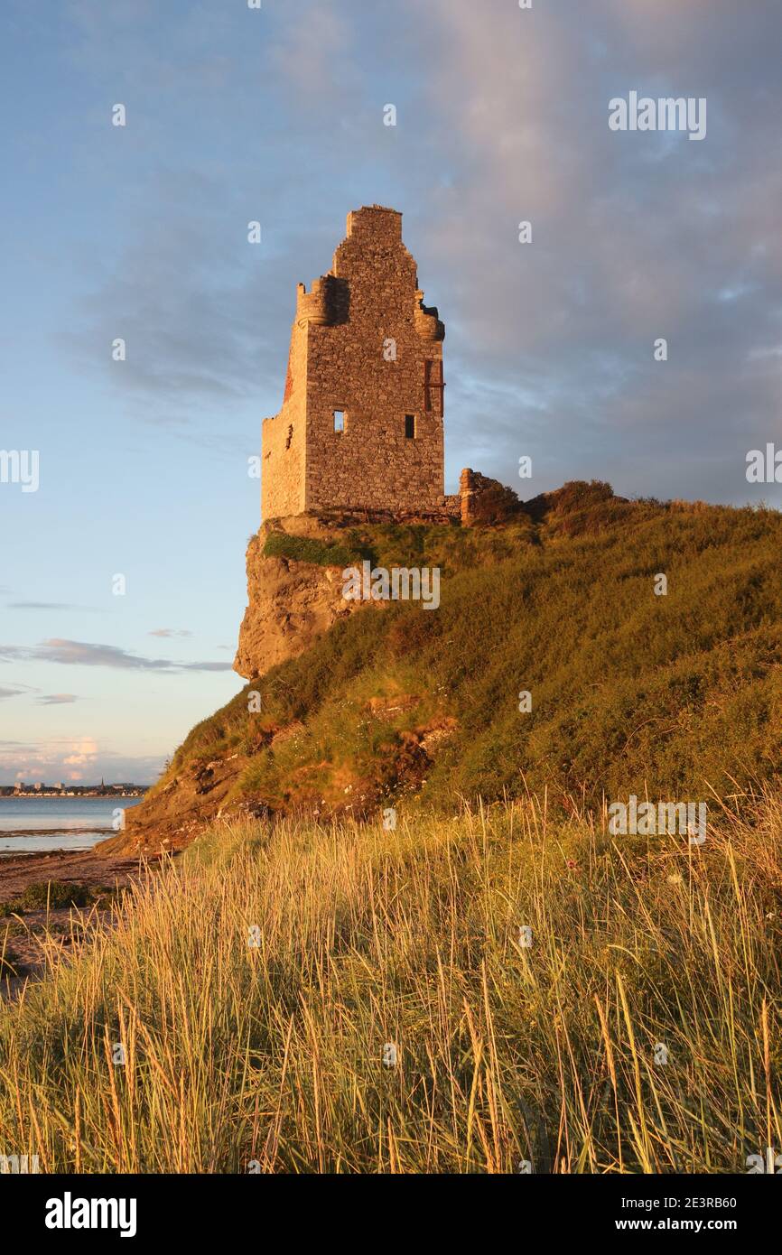 Scottish fortfied house hi-res stock photography and images - Alamy