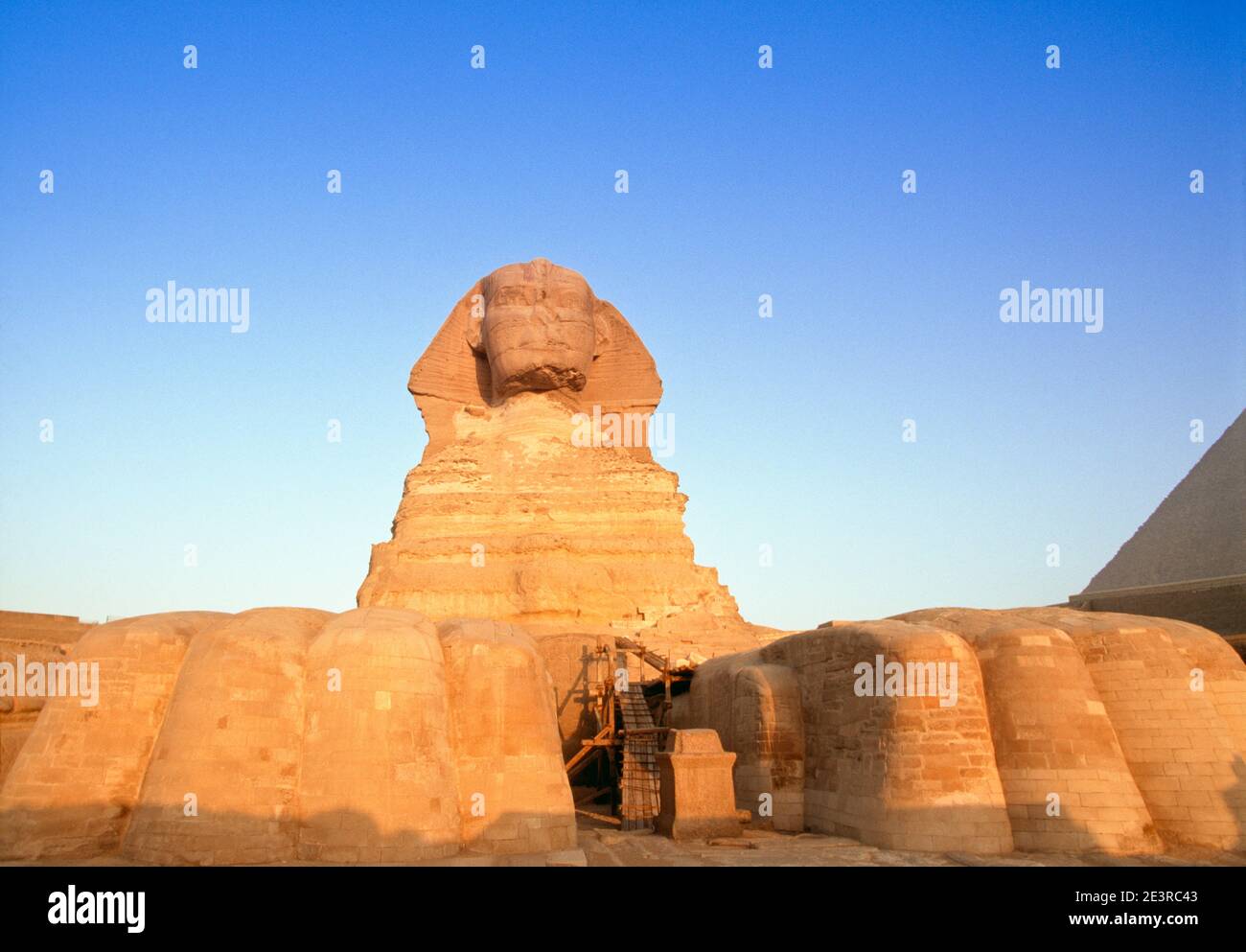 Egypt sphinx sunrise hi-res stock photography and images - Alamy