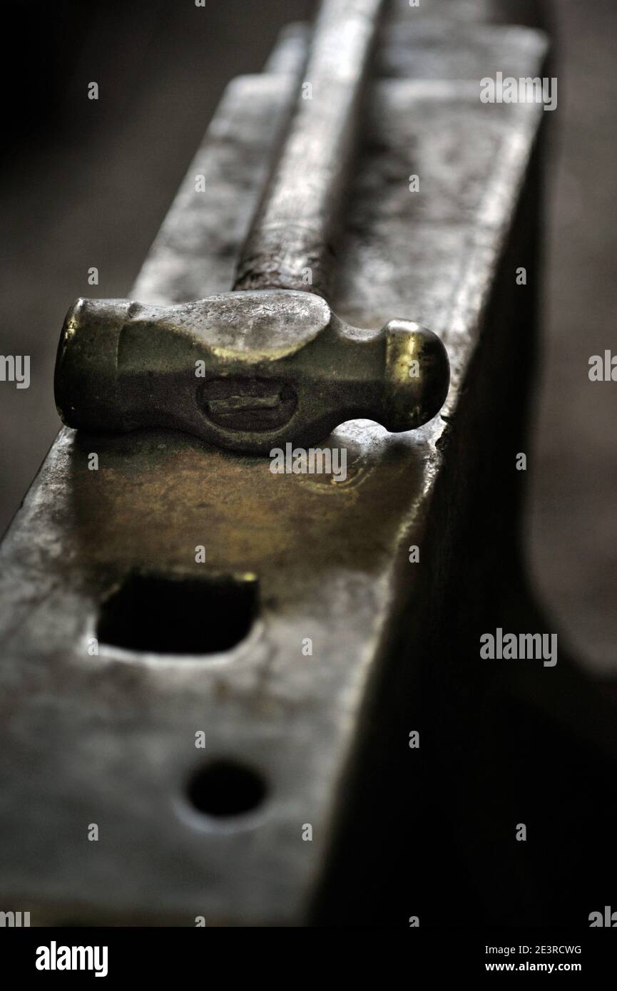 Ball pane hammer hi-res stock photography and images - Alamy