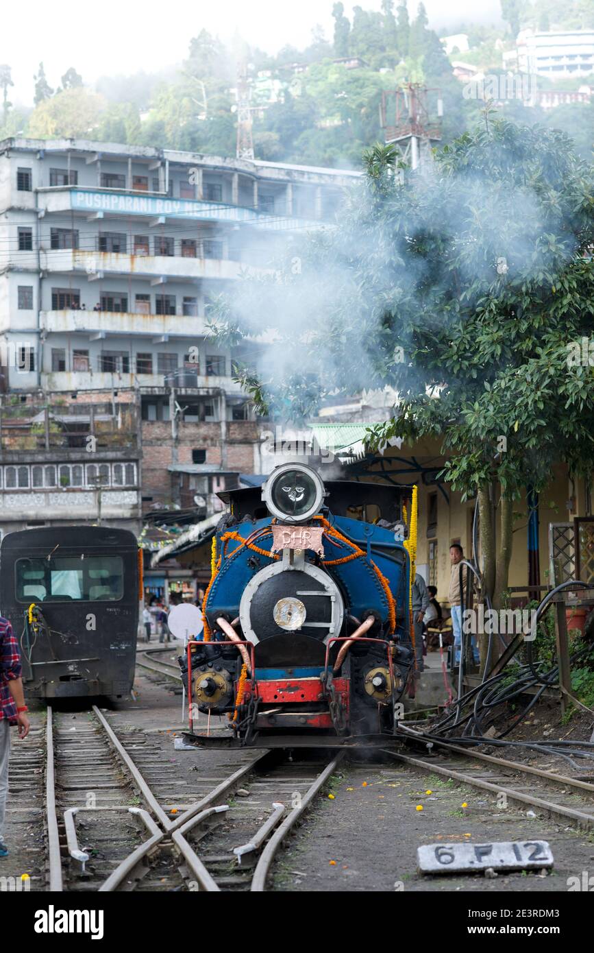 Darjeeling Mountain Railway, India Stock Photo - Alamy