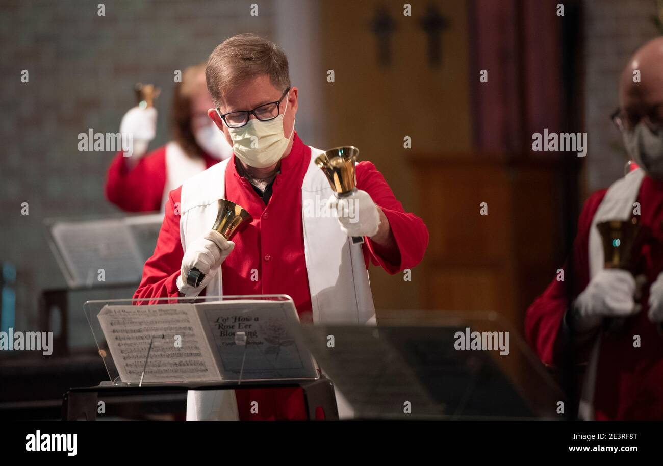 Choir music ministry hi-res stock photography and images - Alamy