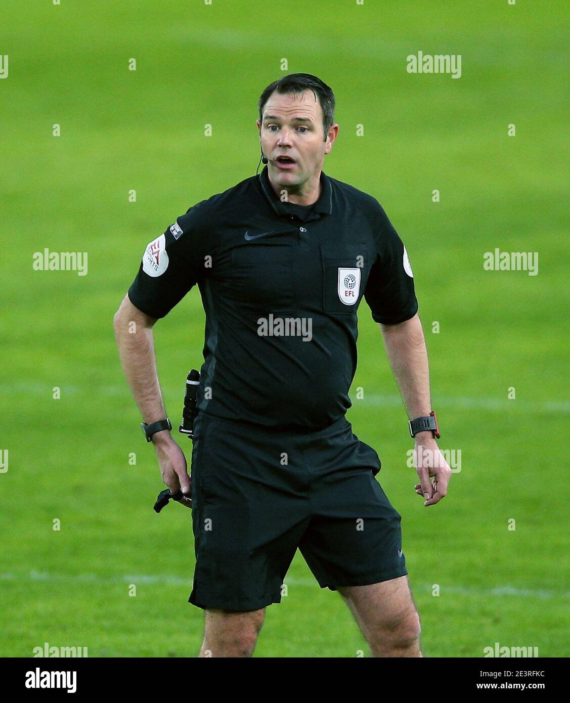 Match referee James Linington Stock Photo - Alamy