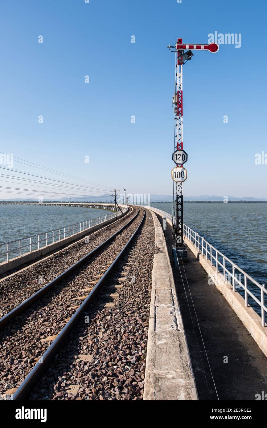 The traffic signal pole in the stop signal of the railway signalling ...
