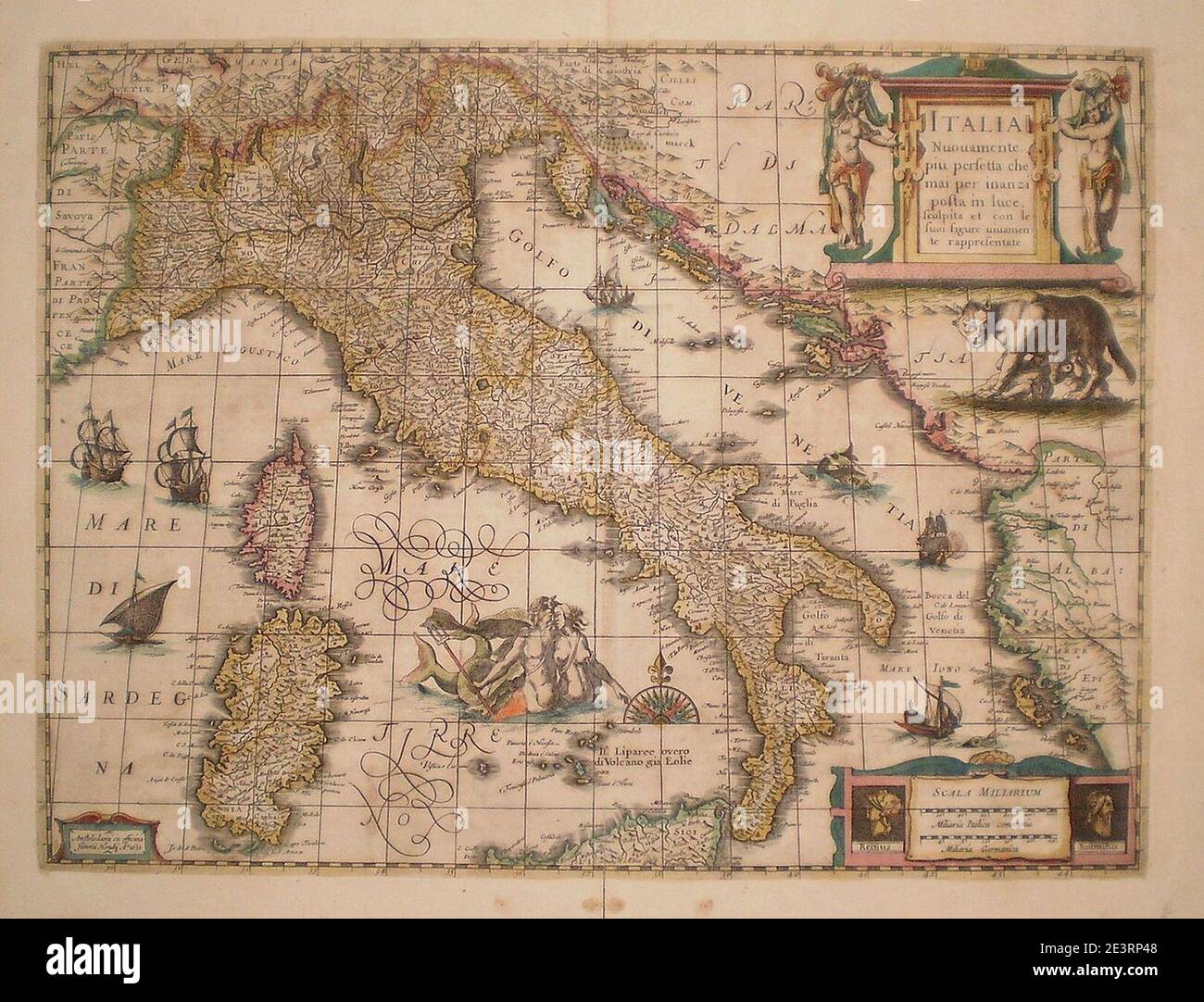 Mappa italia vintage hi-res stock photography and images - Alamy