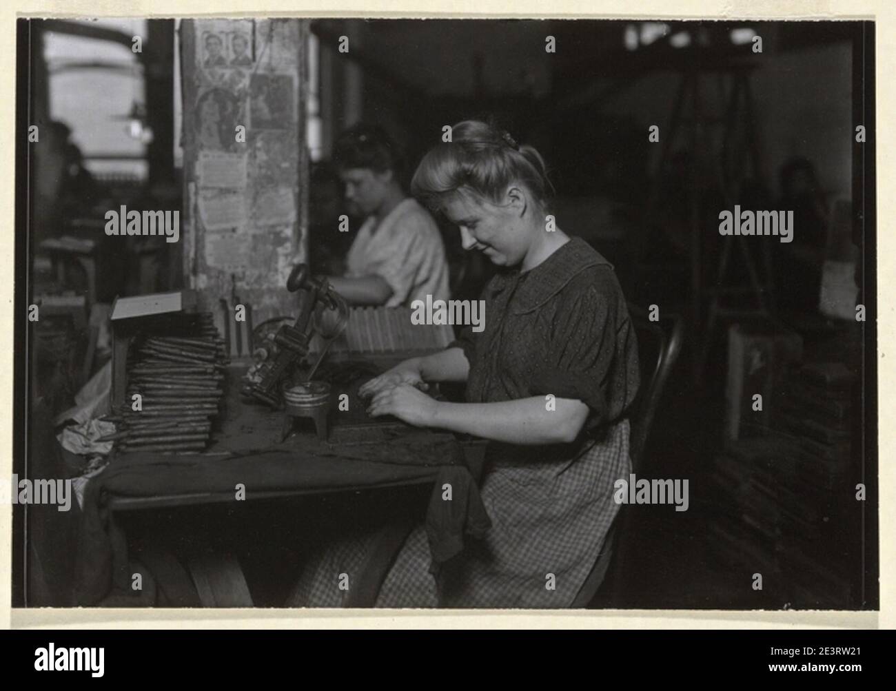 Making Pittsburgh Stogies by Lewis Hine Stock Photo - Alamy