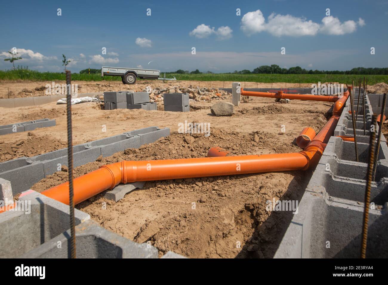 Building foundations hi-res stock photography and images - Alamy